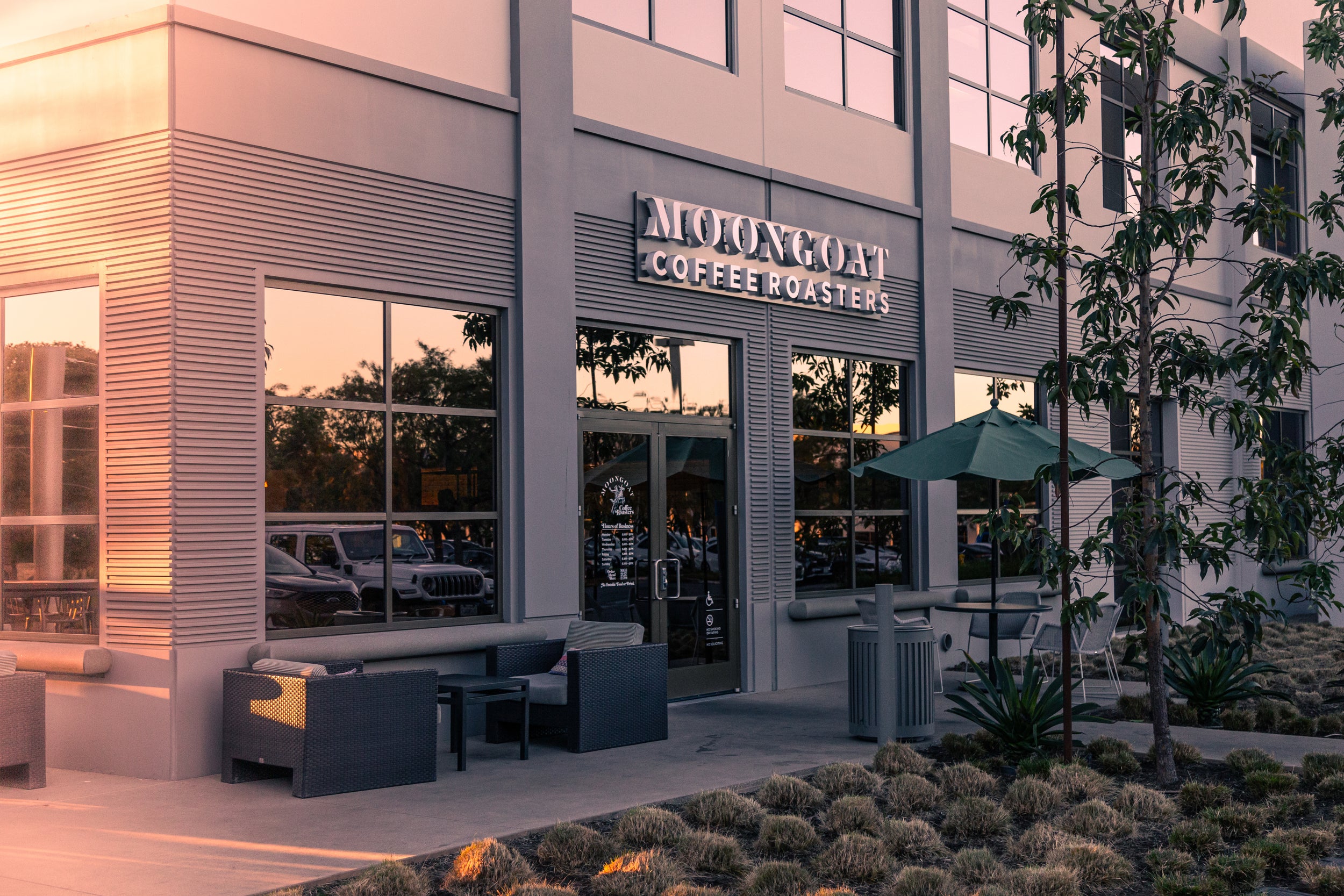 Coffee Roasters & Cafés in Costa Mesa | MoonGoat Coffee